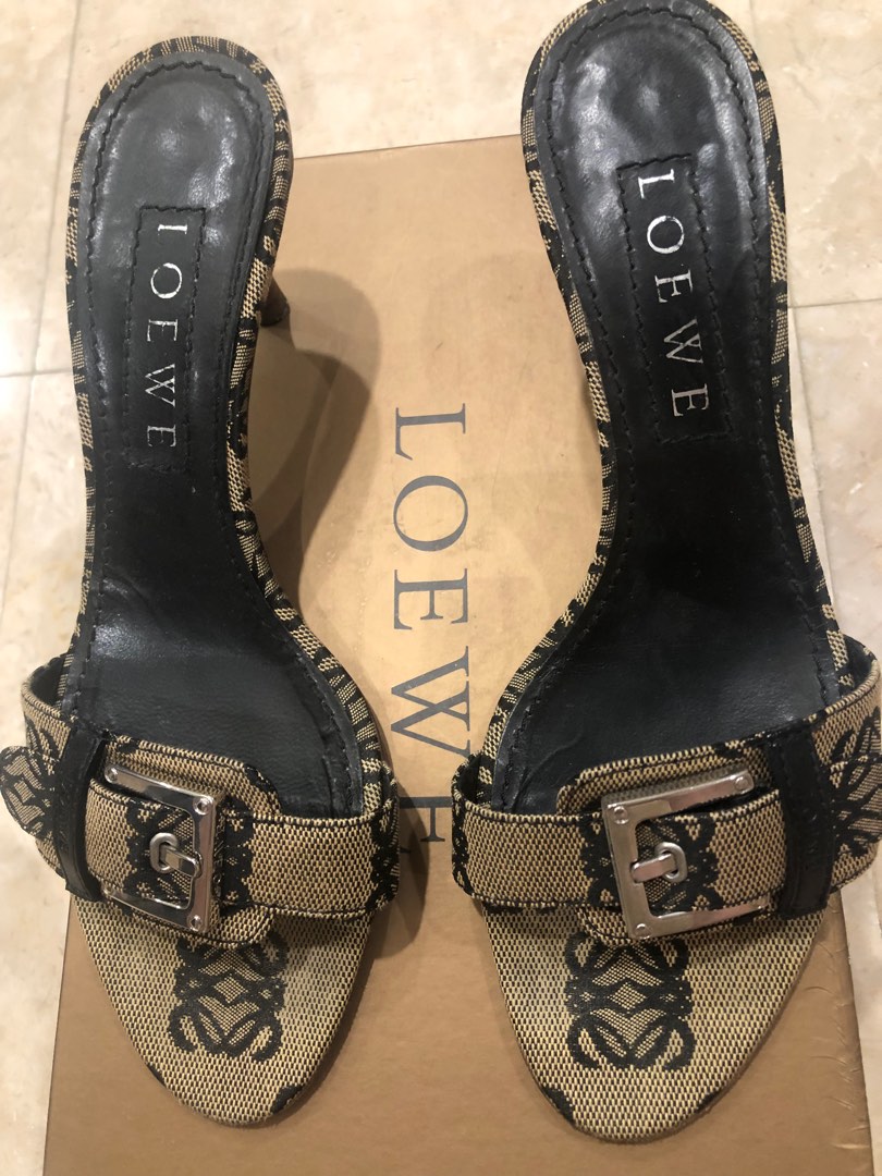 Authentic Loewe Sandal, Women's Fashion, Footwear, Heels on Carousell