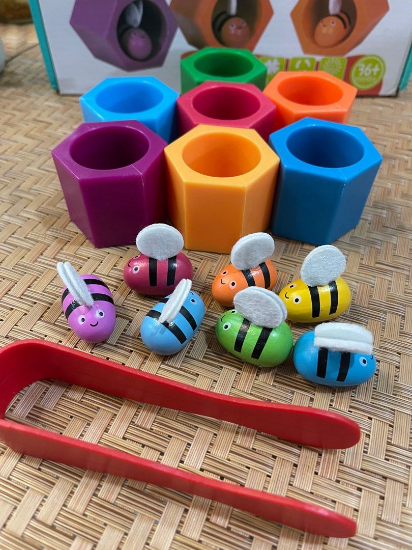 Catch bee game, Hobbies & Toys, Toys & Games on Carousell