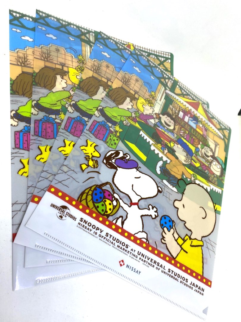 Charlie Brown/Snoopy File Folder, Hobbies & Toys, Stationary & Craft ...