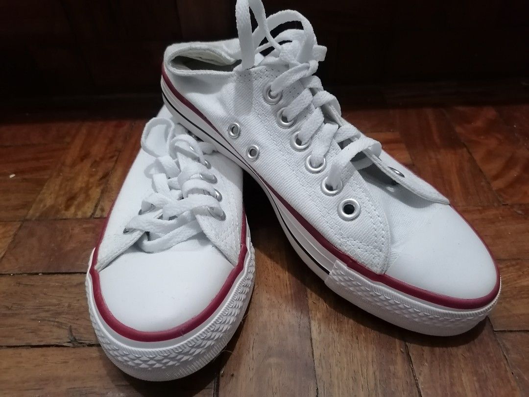 Converse low cut, Women's Fashion, Footwear, Sneakers on Carousell
