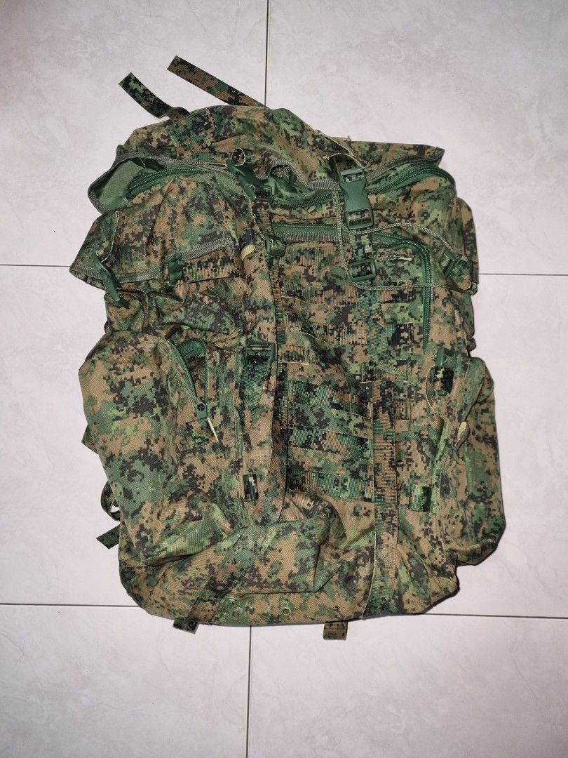 Field Pack, Men's Fashion, Bags, Backpacks on Carousell