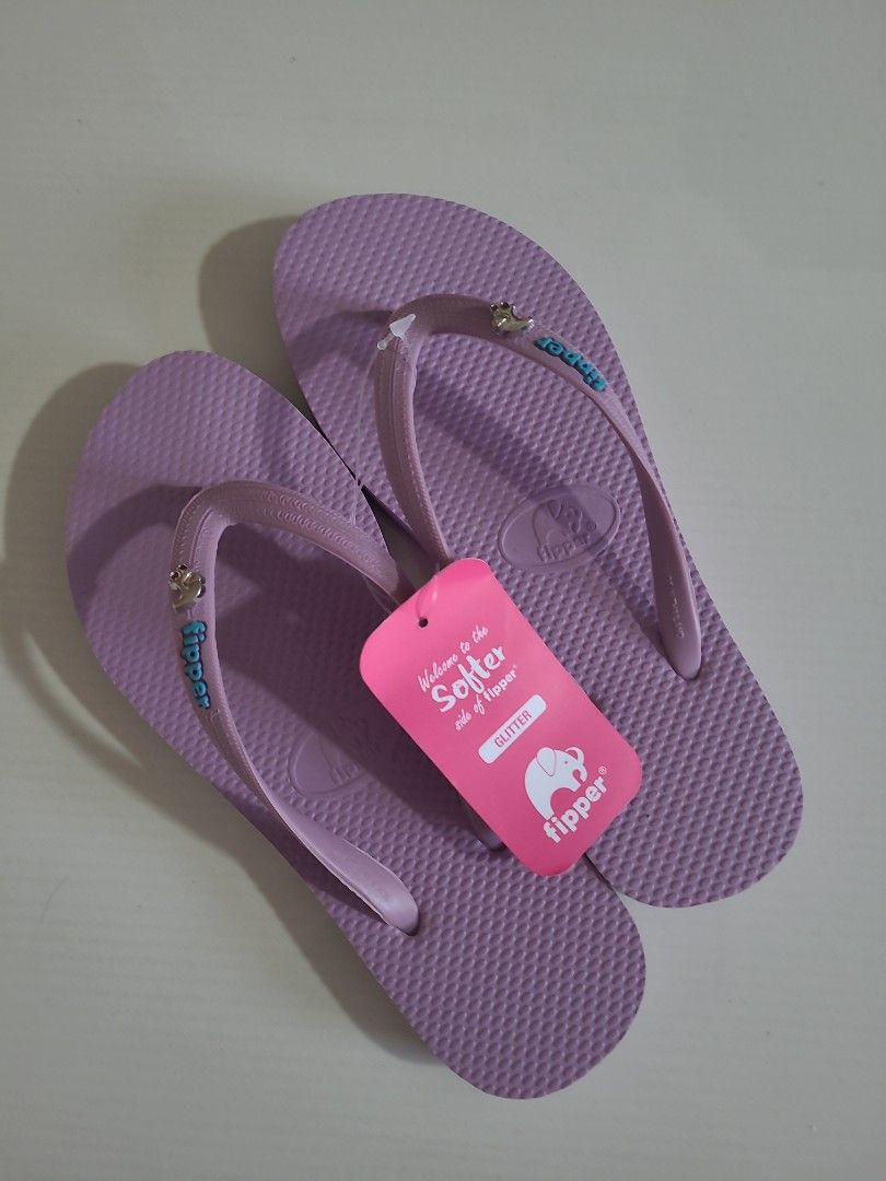 Flippers Slippers, Women's Fashion, Footwear, Sandals on Carousell