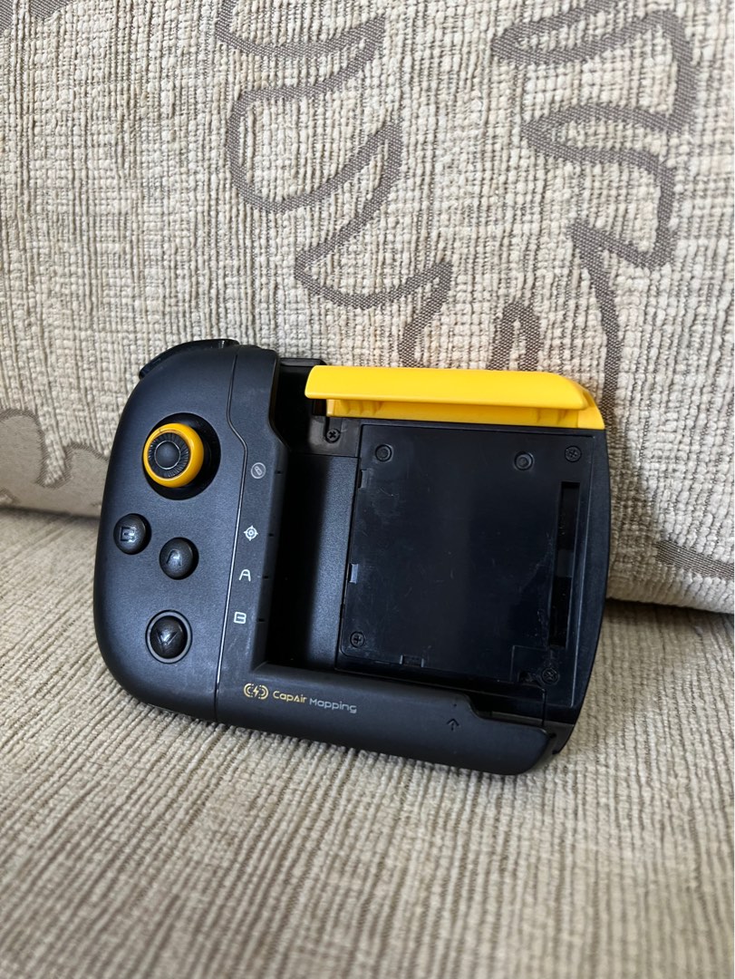 Flydigi WASP X One-handed gamepad (iPhone), Video Gaming, Gaming ...