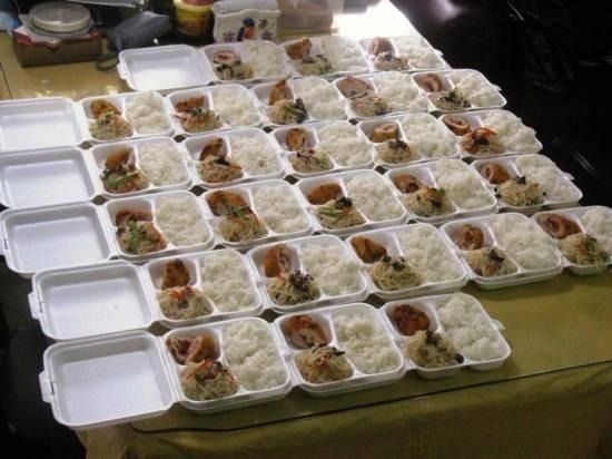 FoodPacks Paluto Pinoy Foods and others FoodPacks and Foodtrays for ...