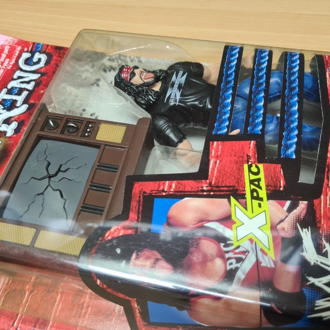 FREE TRACKED SHIPPING AND NEW AND SEALED! Vintage 1999 WWF WWE Jakks Pacific King of the Ring ...