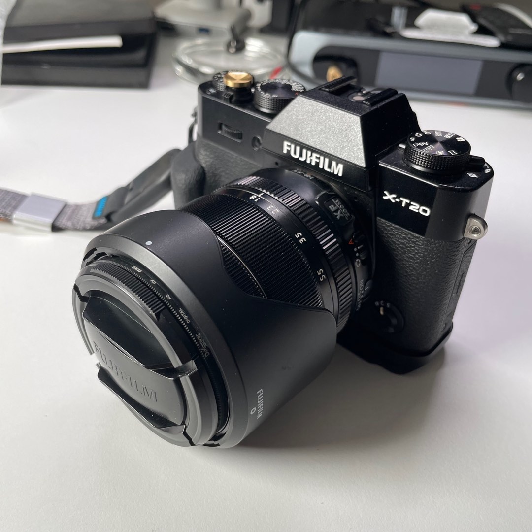 Fuji XT-20 w/ 18-55mm Kit Lense, Photography, Cameras on Carousell