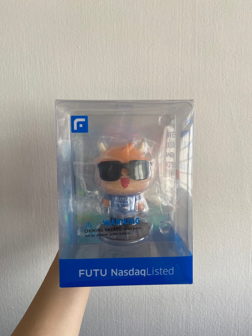 FUTU Moomoo Figurine Popmart, Hobbies & Toys, Memorabilia ...