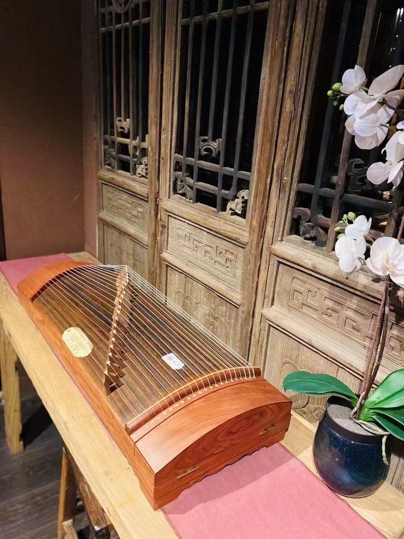 Guzheng 1 meter small musical instrument, Hobbies & Toys, Music & Media ...