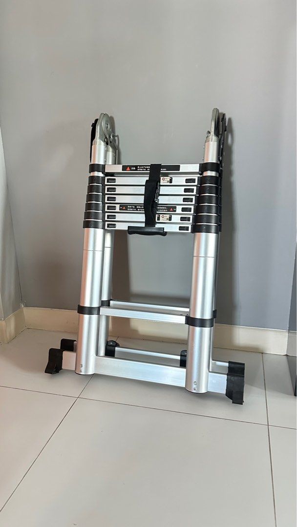 Heavy Duty 8 Steps Telescopic Ladder, Furniture & Home Living, Home ...