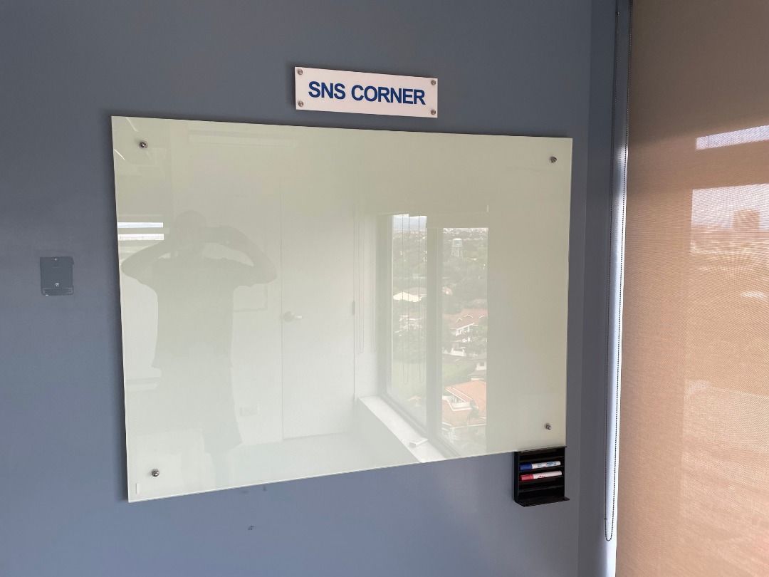 Heavy Duty Office Glass Board (4ft x 3ft), Hobbies & Toys, Stationary ...