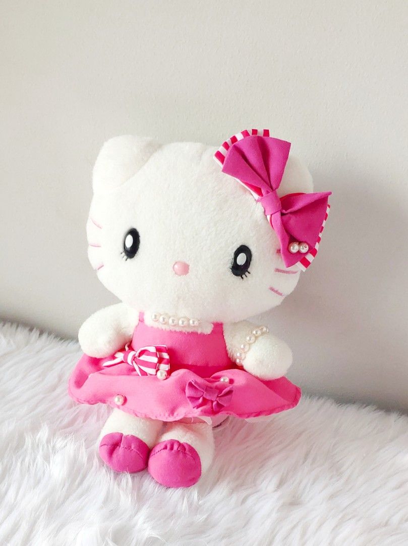 Hello kitty USJ Plush Pink Ribbon, Hobbies & Toys, Toys & Games on ...