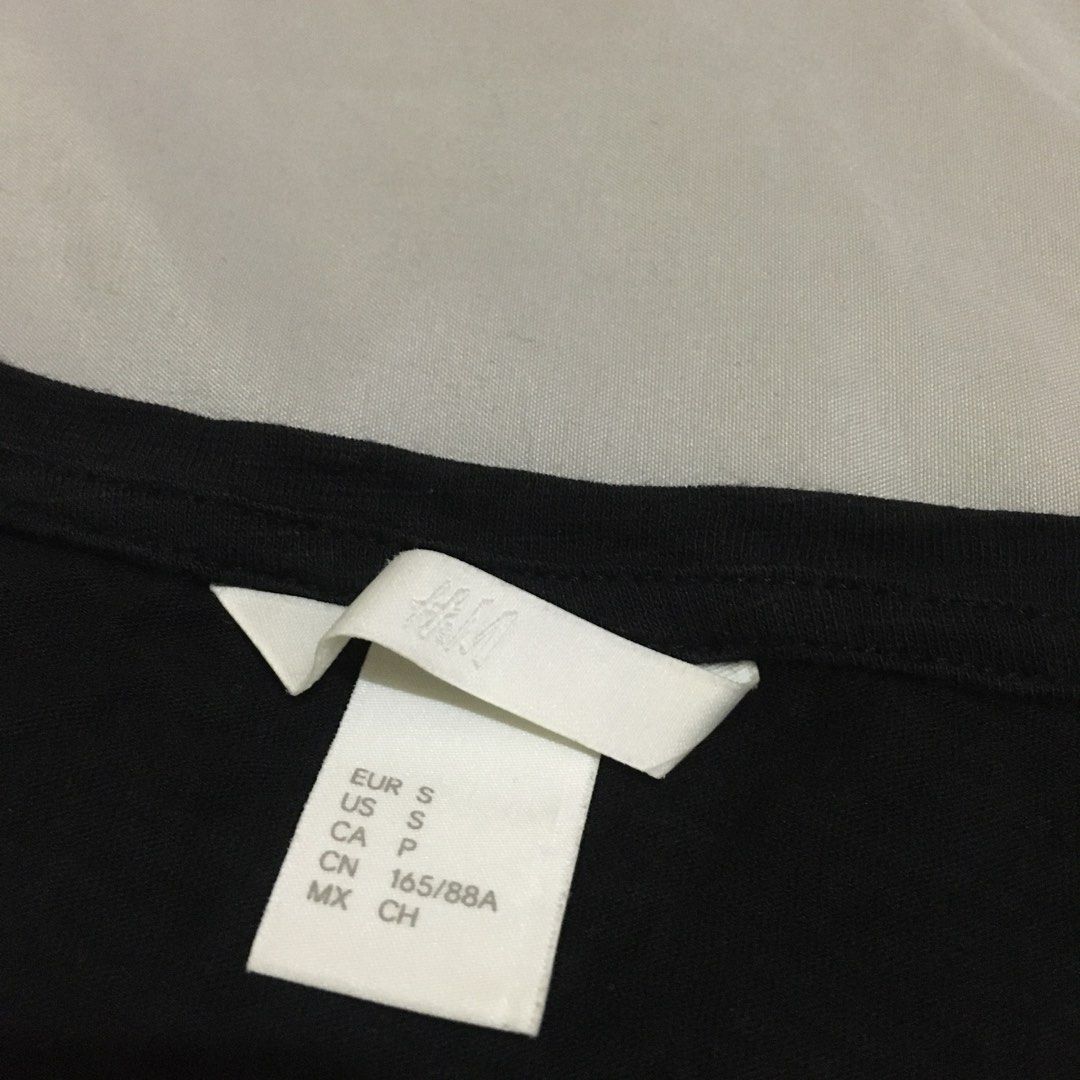 H&M basic front tie crop top (black), Women's Fashion, Tops, Shirts on Carousell