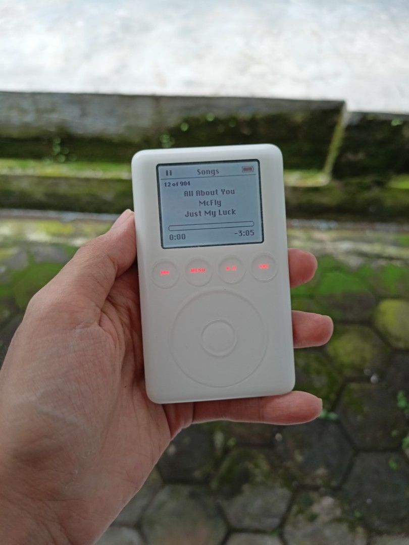iPod Classic 3rd 3 gen generation flash modded 32gb Collector item ...