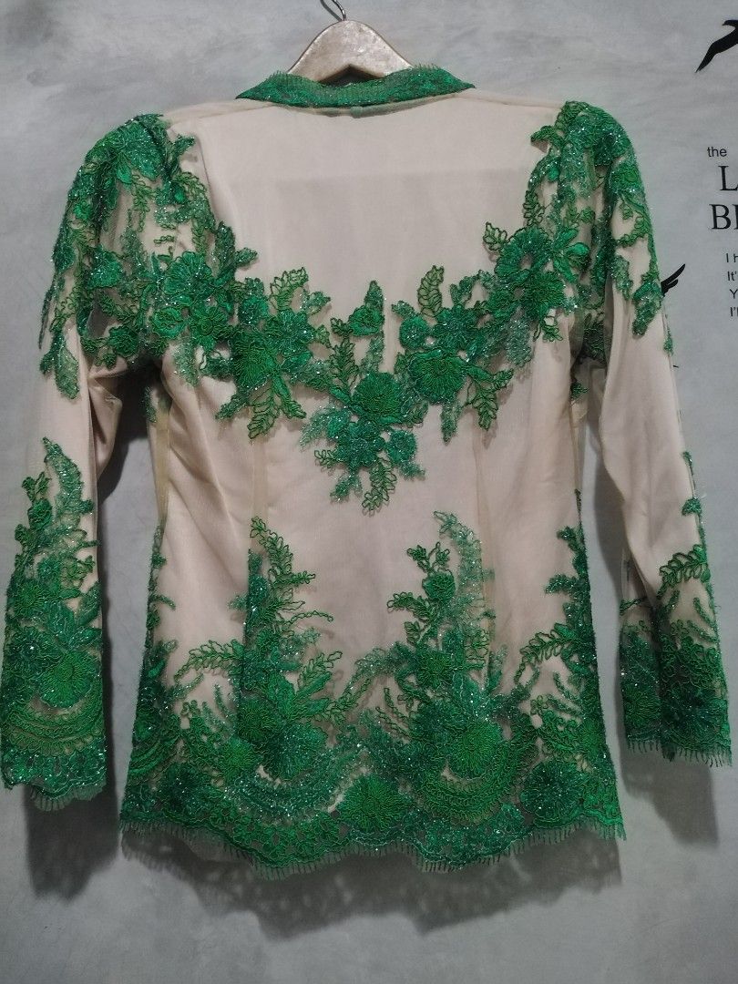 Kebaya kutubaru hijau, Fesyen Wanita, Pakaian Wanita, Lainnya di Carousell
