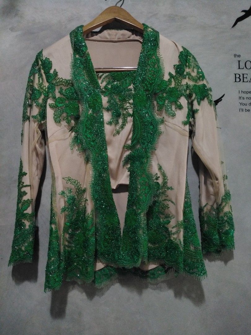 Kebaya kutubaru hijau, Fesyen Wanita, Pakaian Wanita, Lainnya di Carousell