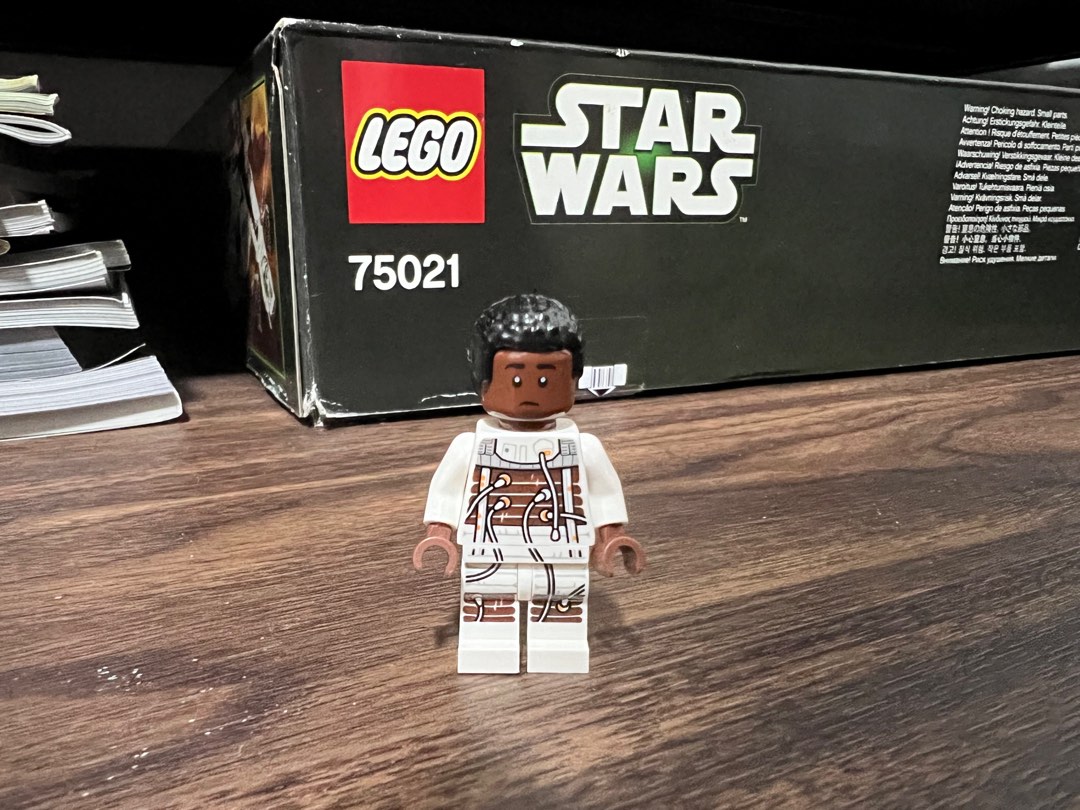 LEGO Star Wars - Finn in Bacta Suit, Hobbies & Toys, Toys & Games on ...