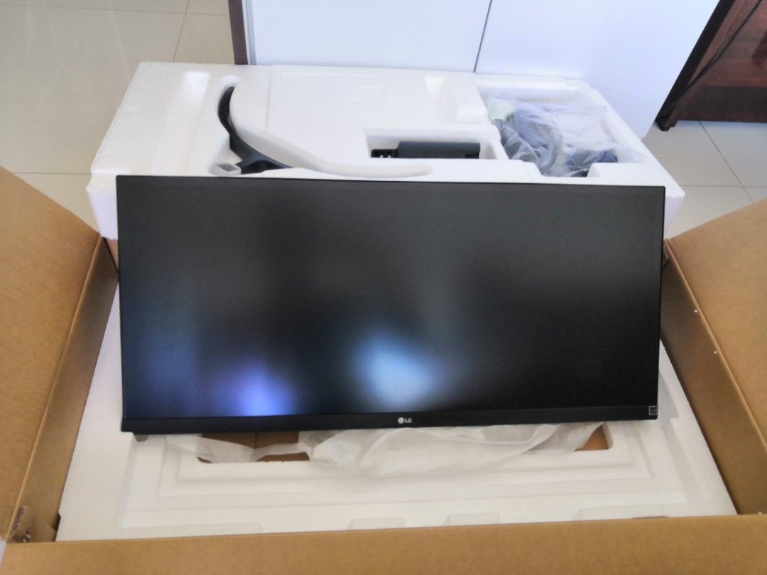 LG Ultra Wide Monitor 29", Computers & Tech, Parts & Accessories ...