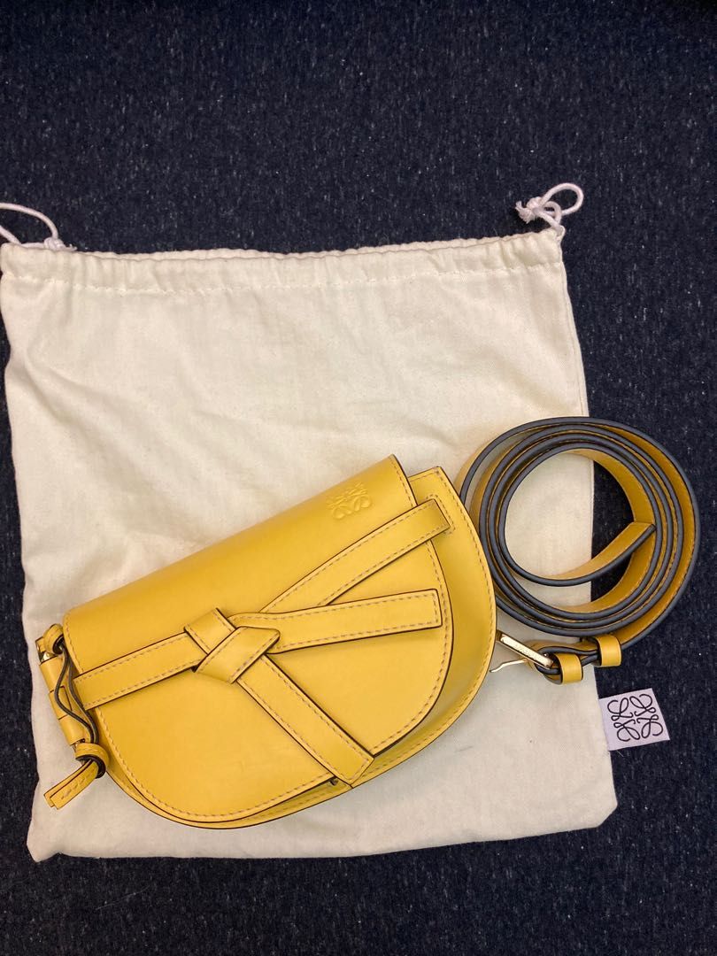 Loewe gate belt bag, 名牌, 手袋及銀包 - Carousell