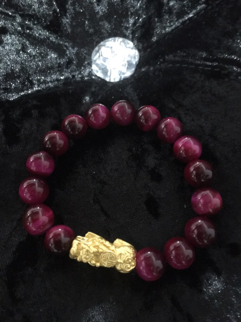 Magenta tiger eye with piyao lucky charm bracelet, Women's Fashion ...