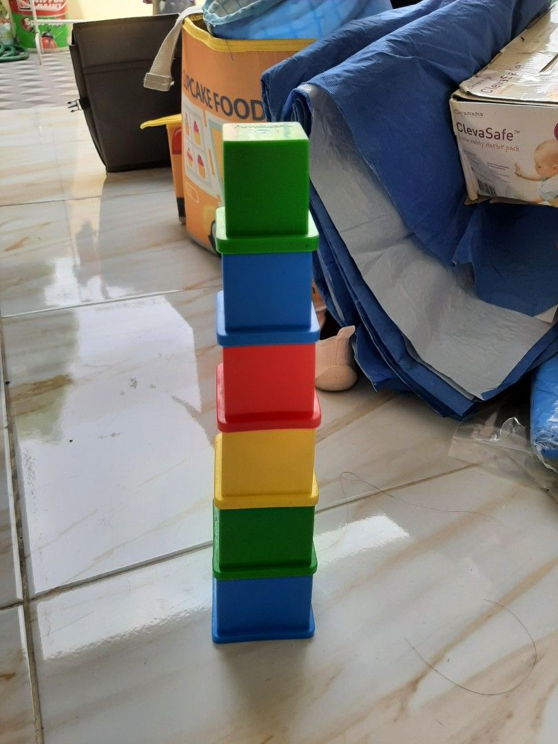 Mainan susun, Toys & Collectibles, Mainan di Carousell