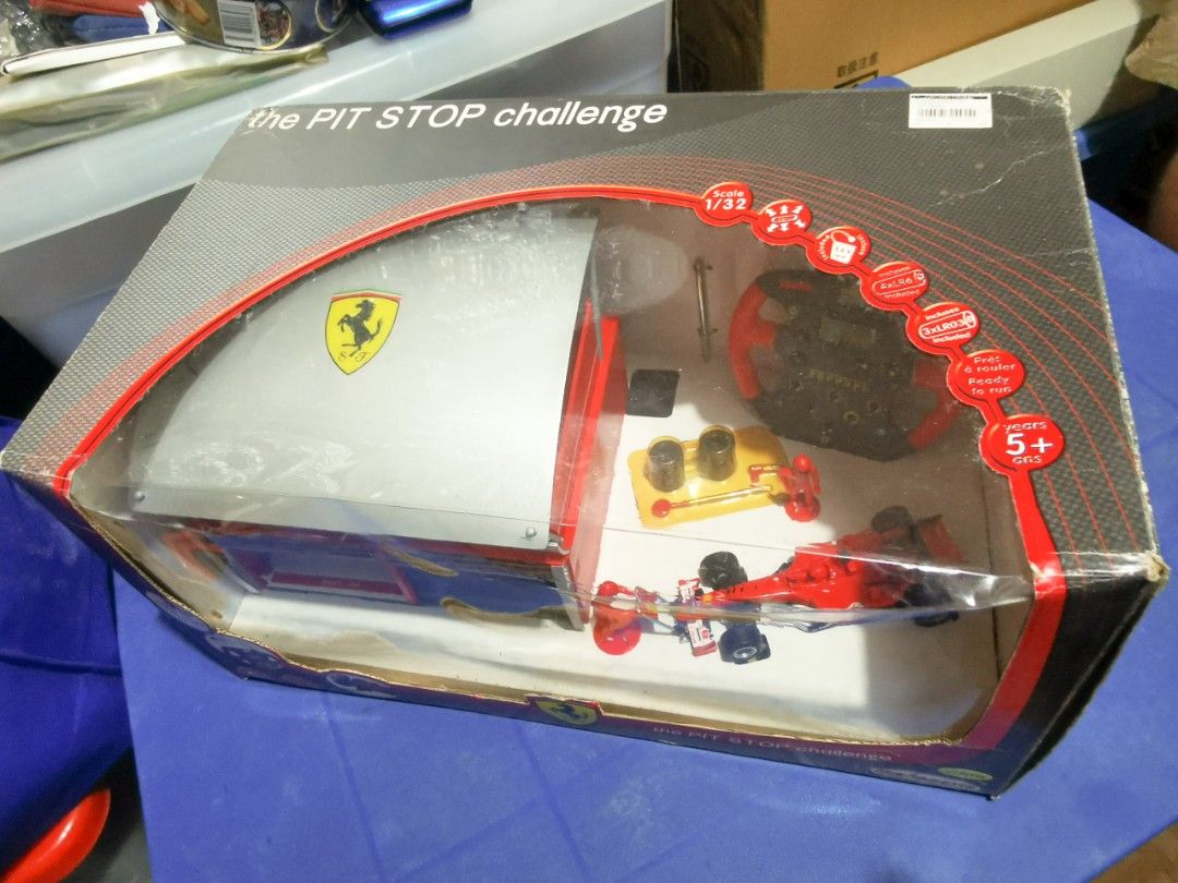 Majorette The Pit Stop Challenge Ferrari R/C, Hobbies & Toys, Toys ...