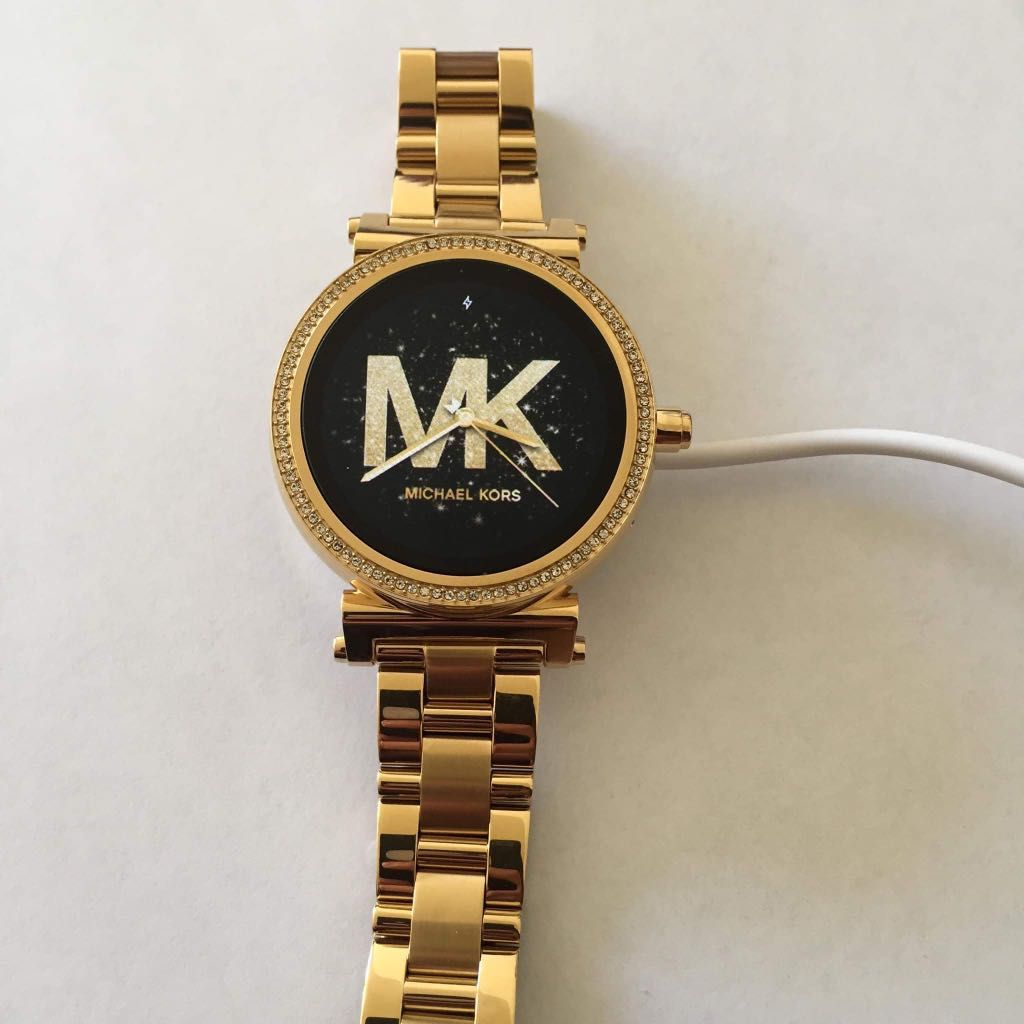 MK smartwatch (Michael Kors), Women's Fashion, Watches & Accessories ...