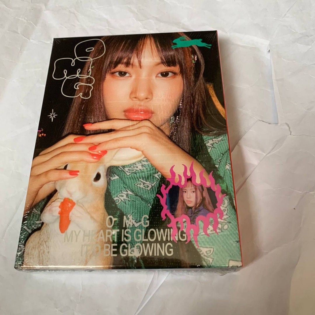 NewJeans - [NewJeans 1st Single 'OMG'] (Message Card ver.) (READY STOCK ...