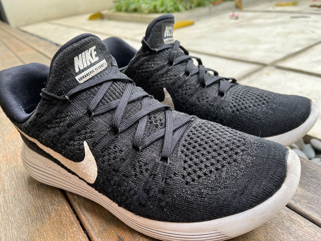 Nike Flyknit 2, Fesyen Pria, Sepatu , Sneakers di Carousell