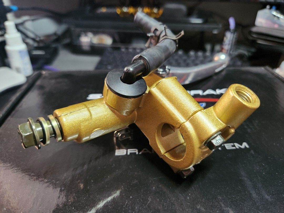 NISSIN UNIVERSAL MASTER BRAKE PUMP, Motorcycles, Motorcycle Accessories ...