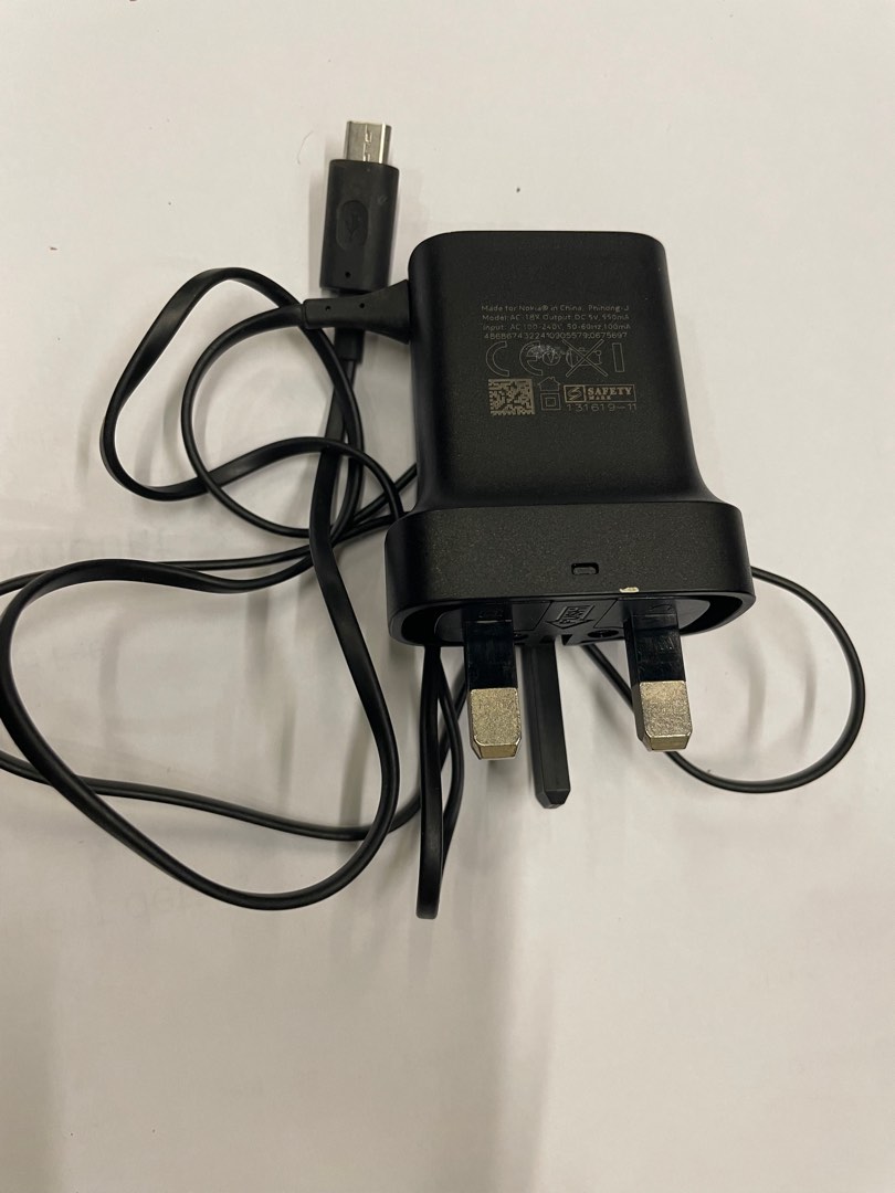 Nokia Charger (micro), 手提電話, 電話及其他裝置配件, 充電器及電線 - Carousell