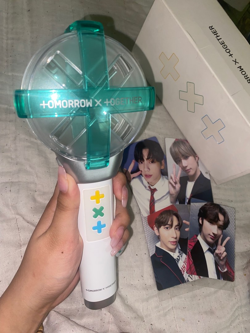 Official TXT Lightstick MOA Bong, Hobbies & Toys, Memorabilia ...