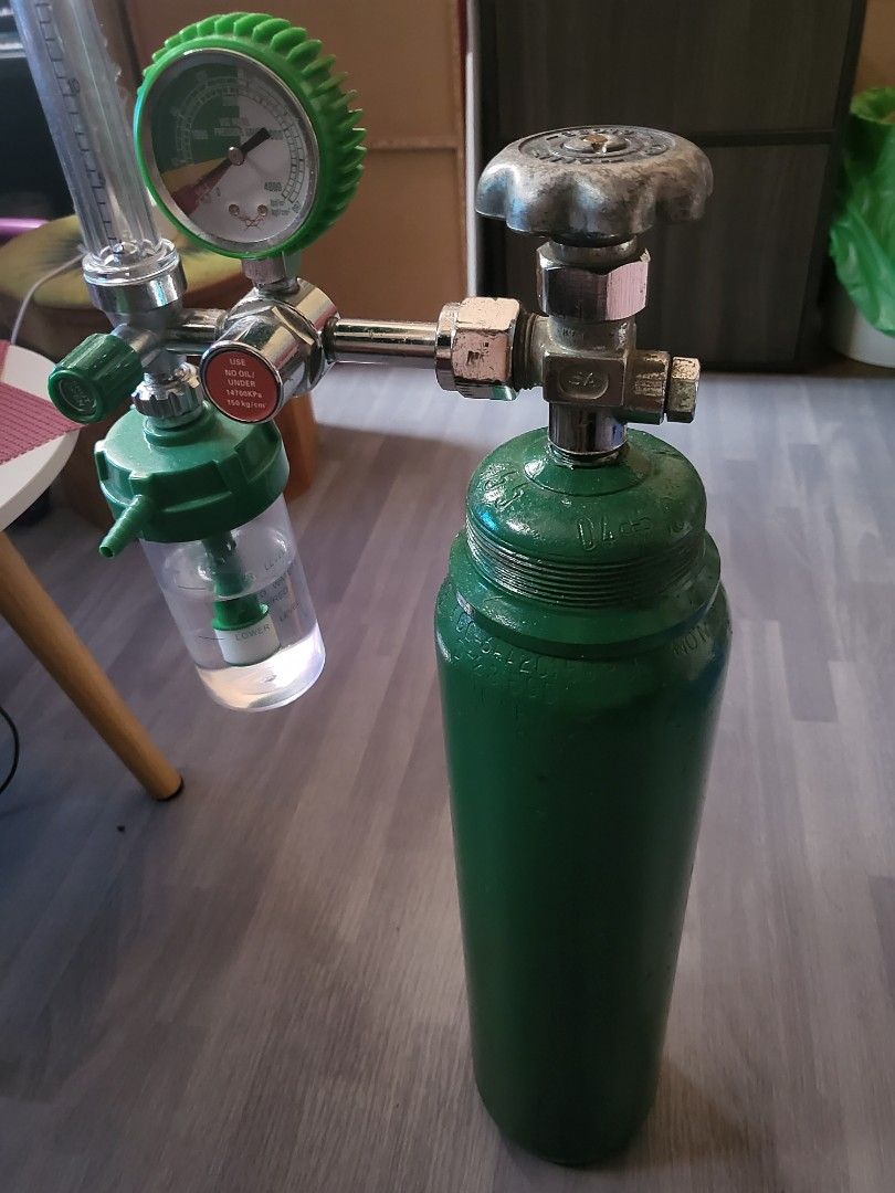 Oxygen tank, Health & Nutrition, Medical Supplies & Tools on Carousell