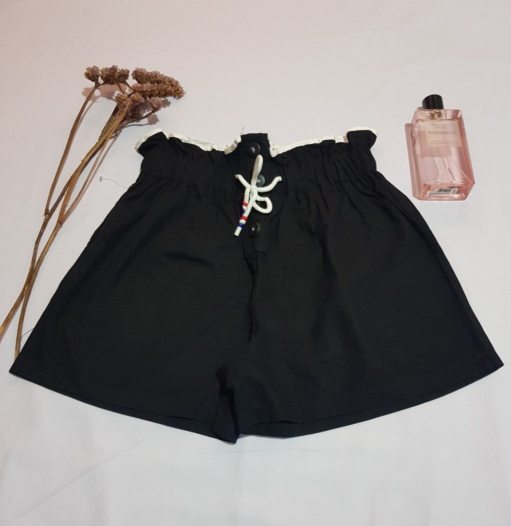 Paper Short Black Garterize highwaist, Women's Fashion, Bottoms, Shorts ...