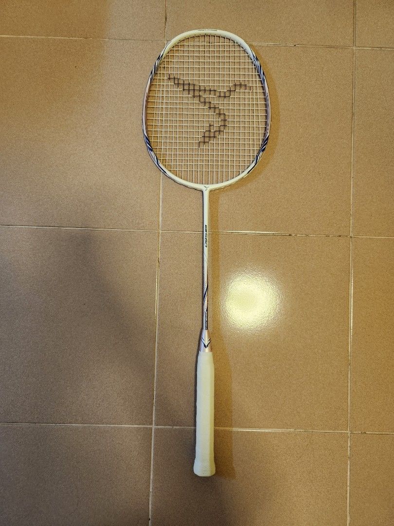 PERFLY Badminton Racket BR560 Lite, Sports Equipment, Sports & Games ...