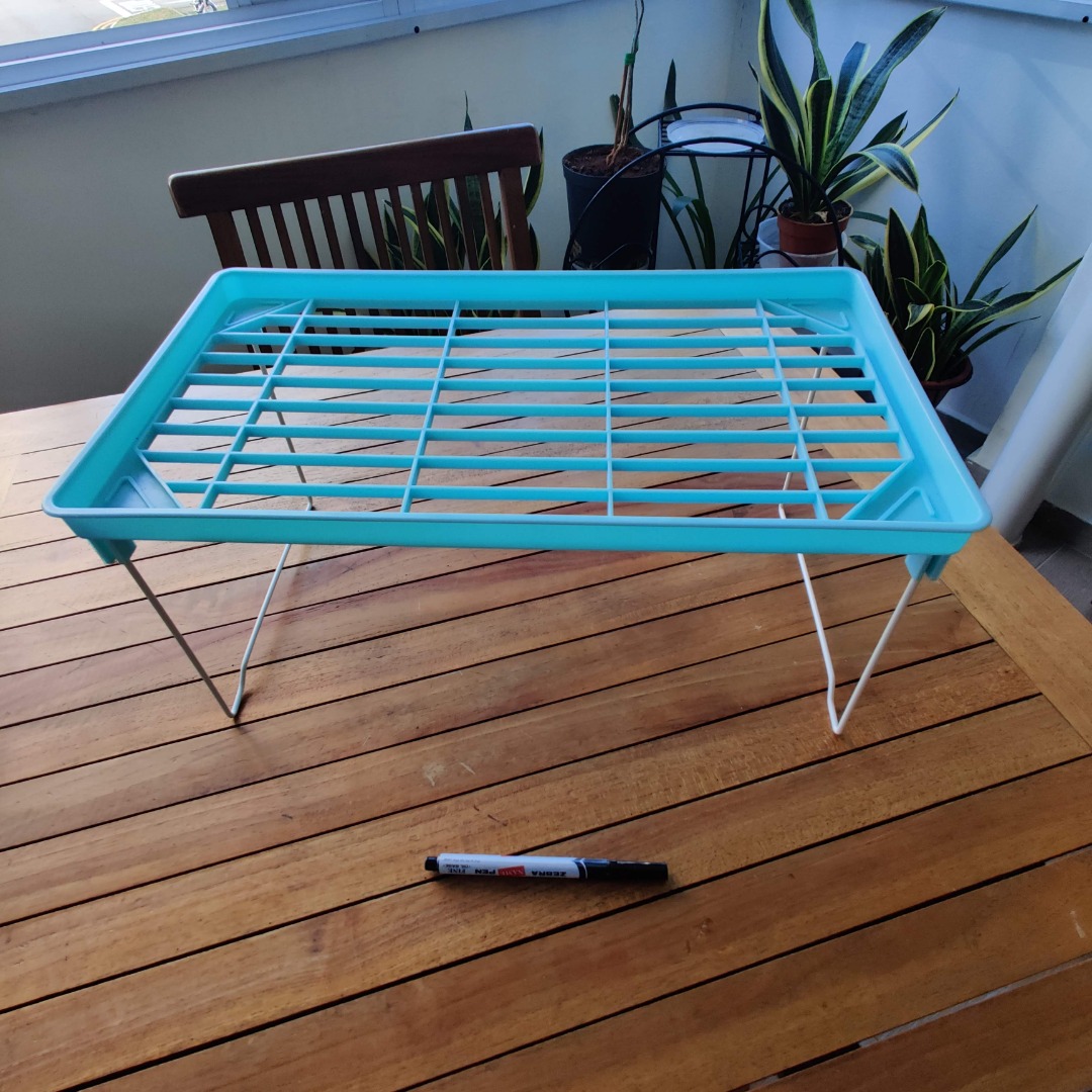 Plastic racks to keep Spice bottles, and Foldable Plastic Stacking ...