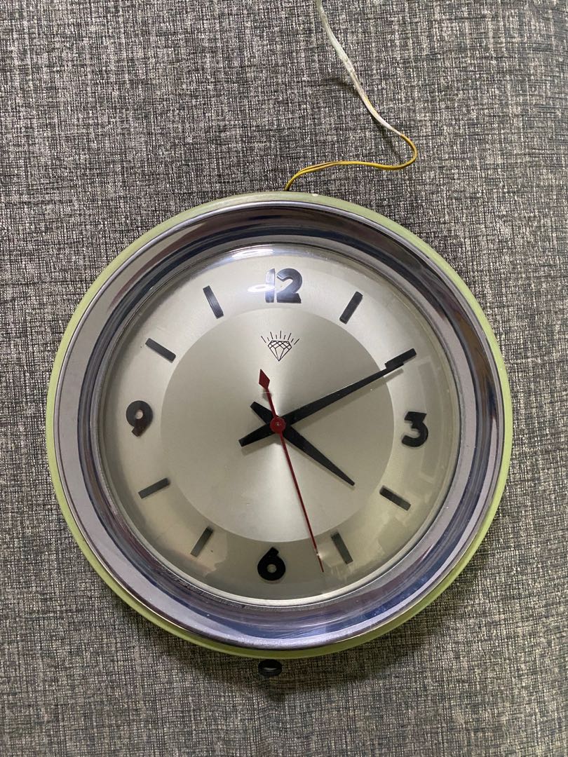 Pristine Vintage Diamond Clock, Furniture & Home Living, Home Decor ...