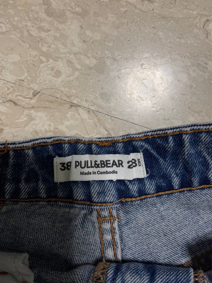 Pull & bear mom jeans, Women's Fashion, Bottoms, Jeans & Leggings on Carousell