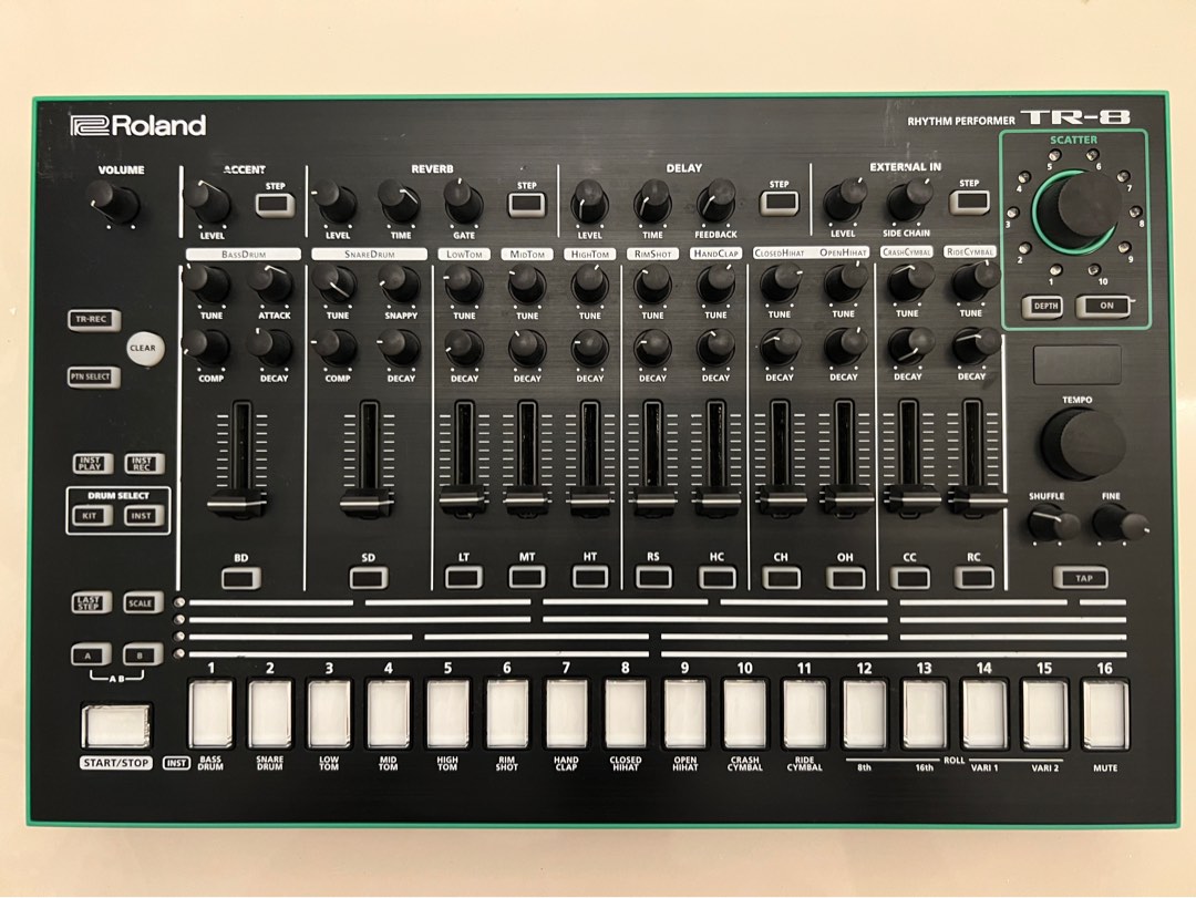 Roland TR8, Hobbies & Toys, Music & Media, Musical Instruments on Carousell