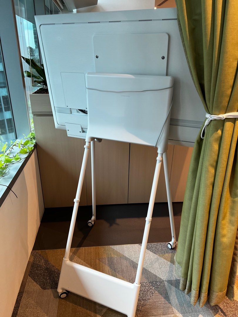 Samsung Flip 2 interactive whiteboard, Computers & Tech, Office ...