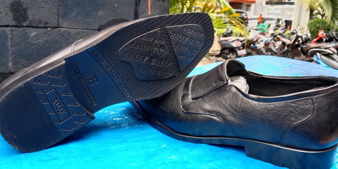Sepatu bally dan Aigner pria pantofle kulit asli, Men's Fashion, Men's ...