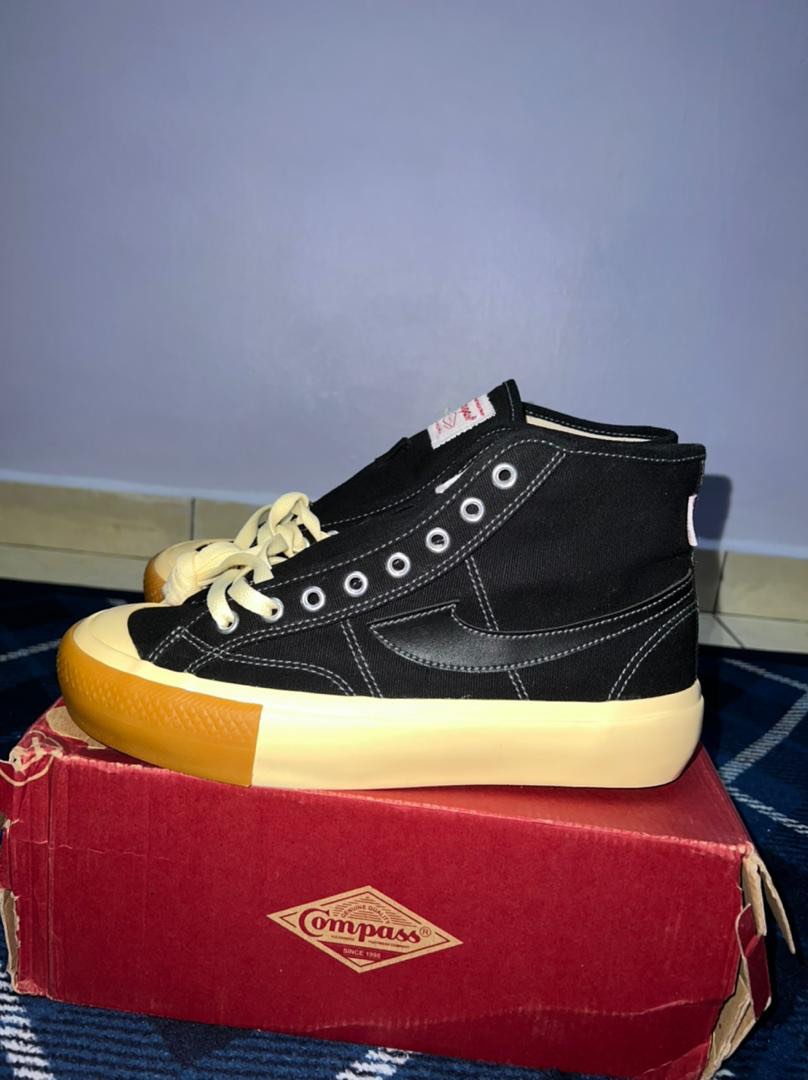 Sepatu Compass, Men's Fashion, Footwear, Sneakers on Carousell