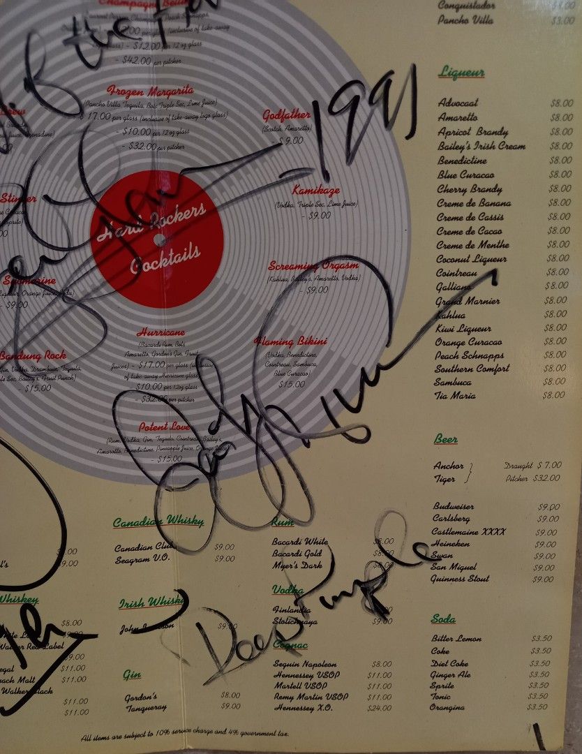 Hard Rock Cafe Menu Signed by Rock Band Deep Purple SG 1991, Hobbies ...
