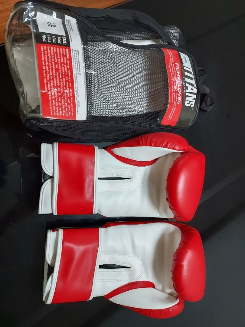 Titans Boxing Gloves 10 oz, Sports Equipment, Other Sports Equipment ...