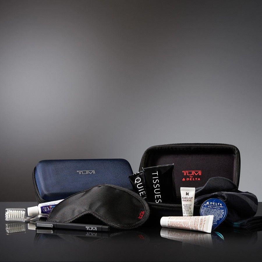 TUMI Delta Air First/Business Class amenity kit, Men's Fashion, Bags ...