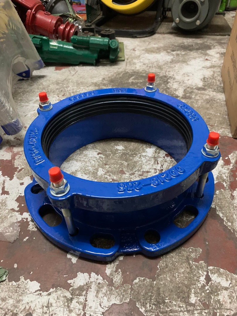 Universal Flange Adapter, Commercial & Industrial, Industrial Equipment ...