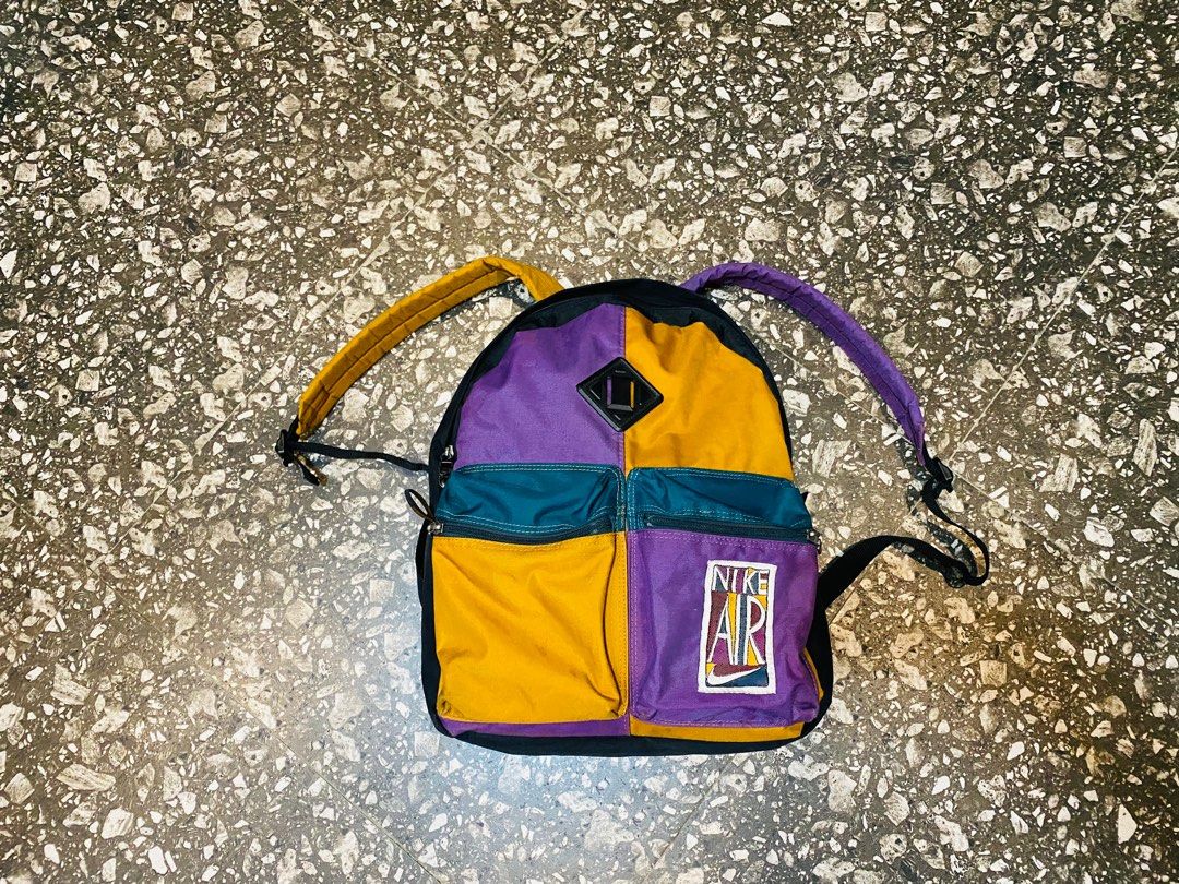 Vintage nike backpack, Men's Fashion, Bags, Backpacks on Carousell