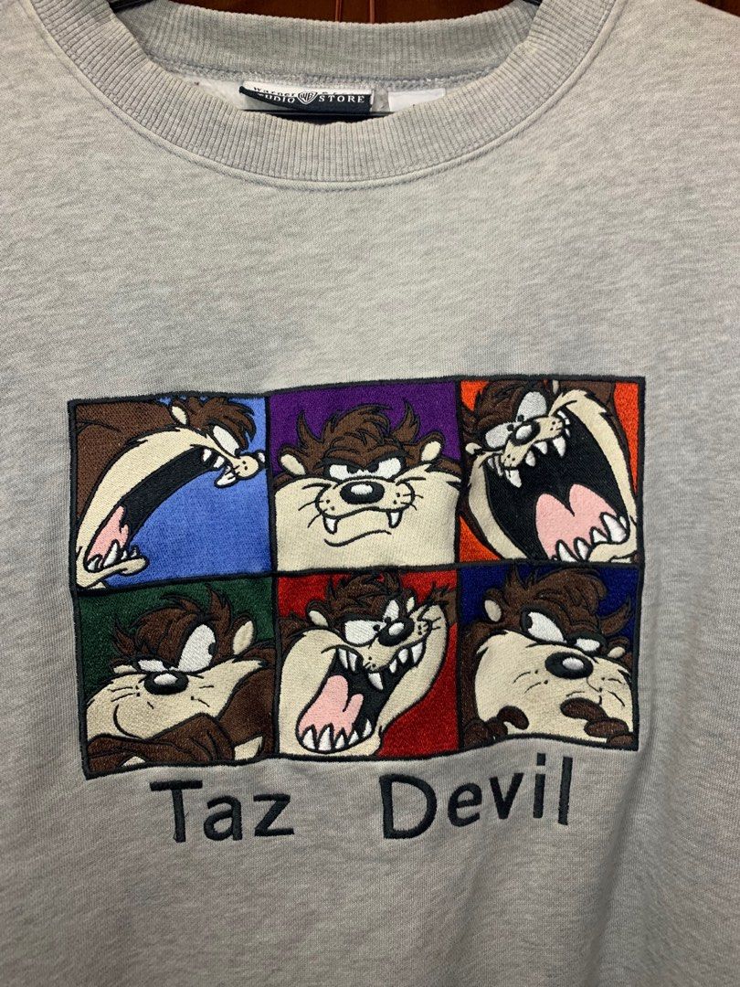 Vtg Looney Tunes Tazmanian Taz Devil Sweatshirt, Men's Fashion, Coats ...