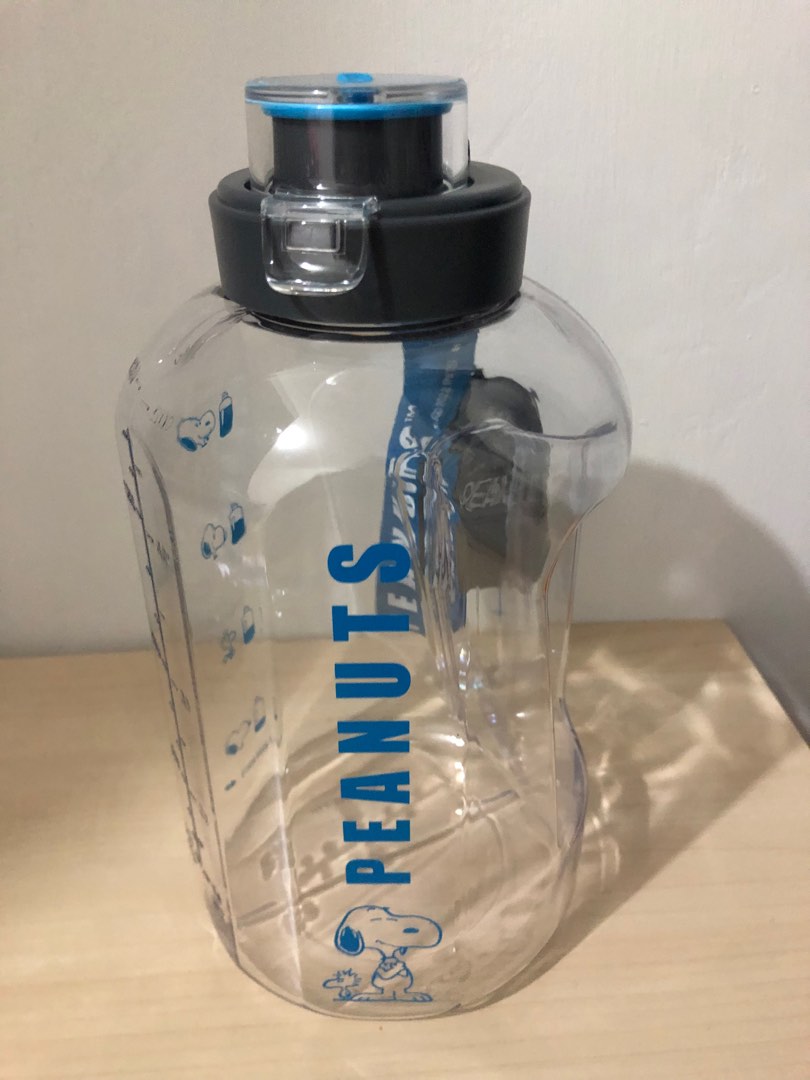 Water Bottle Snoopy, 傢俬＆家居, 廚具和餐具, 廚水杯、水壺 - Carousell