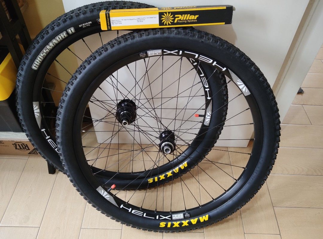Bike Wheelset 27.5 shimano xt hubs. Sun ringle helix rims. Pillar ...