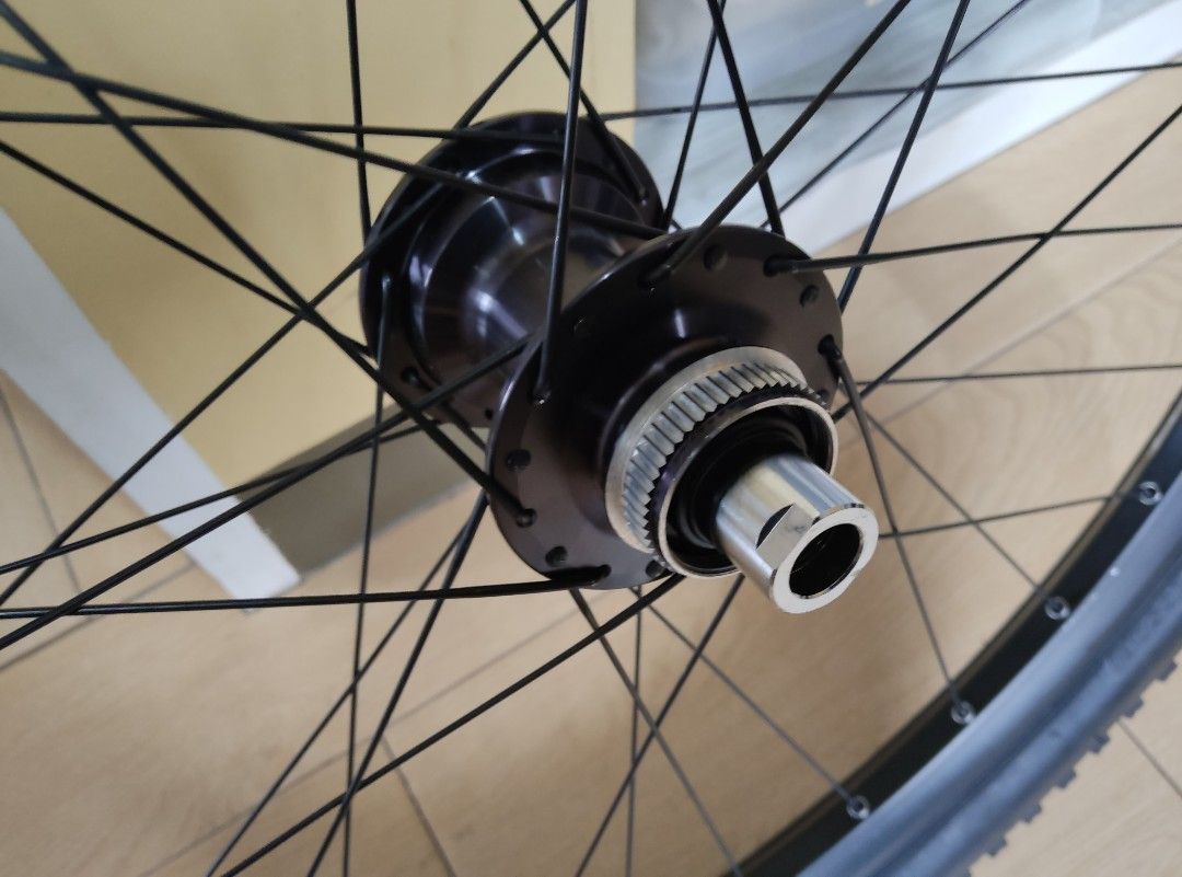 Bike Wheelset 27.5 shimano xt hubs. Sun ringle helix rims. Pillar ...